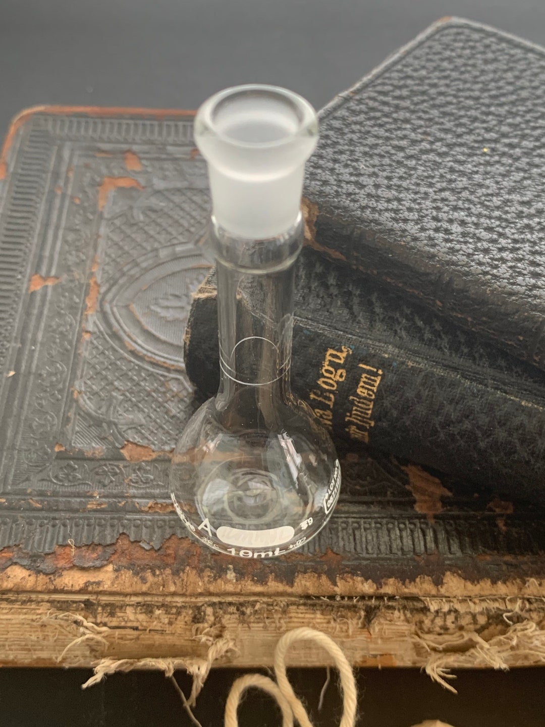 Vintage Chemistry Flask, Pyrex 10ML Volumetric Glass Science Lab Beaker ...