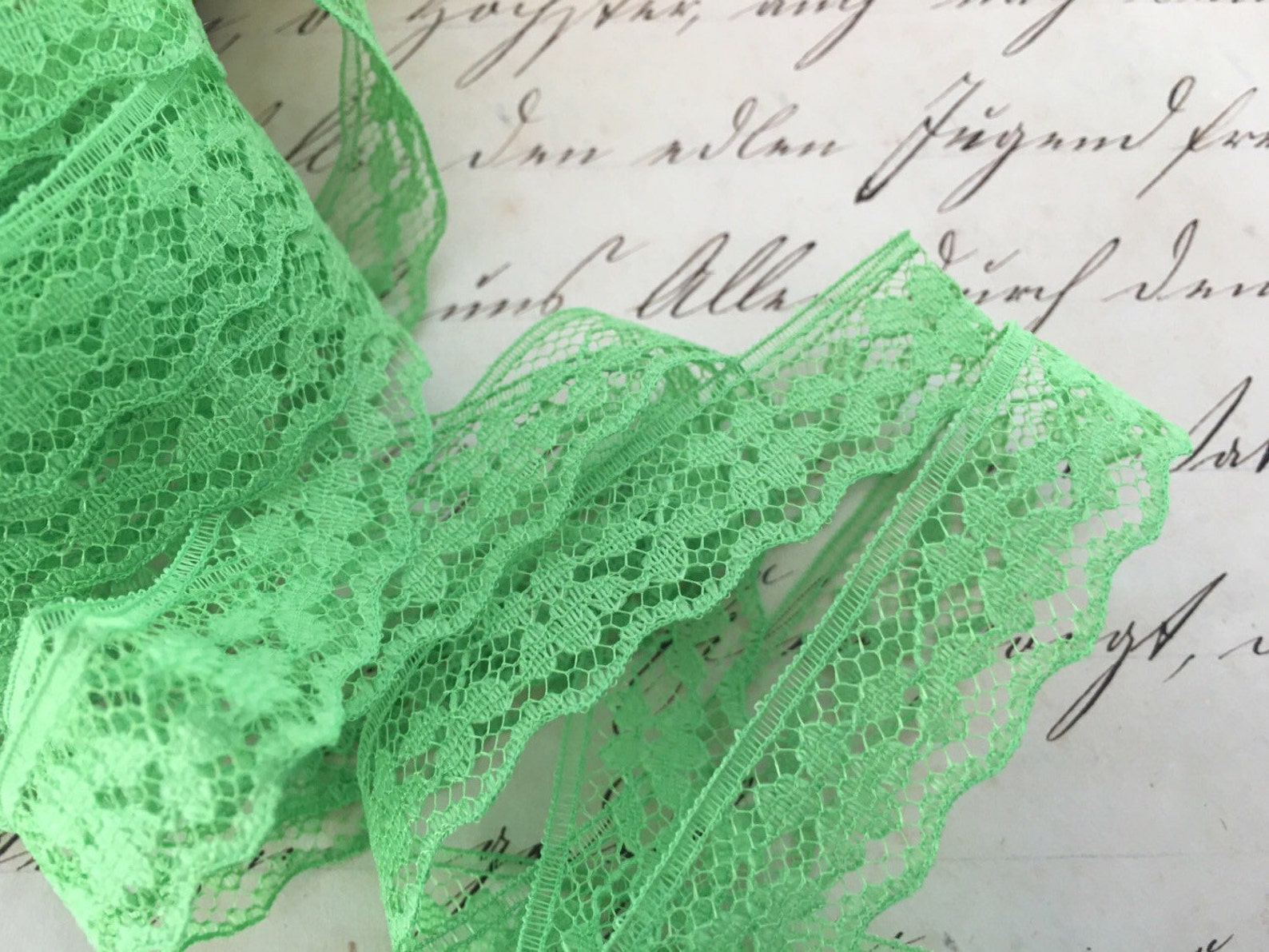 Dressmakers Vintage Lace Kelly Green | Etsy