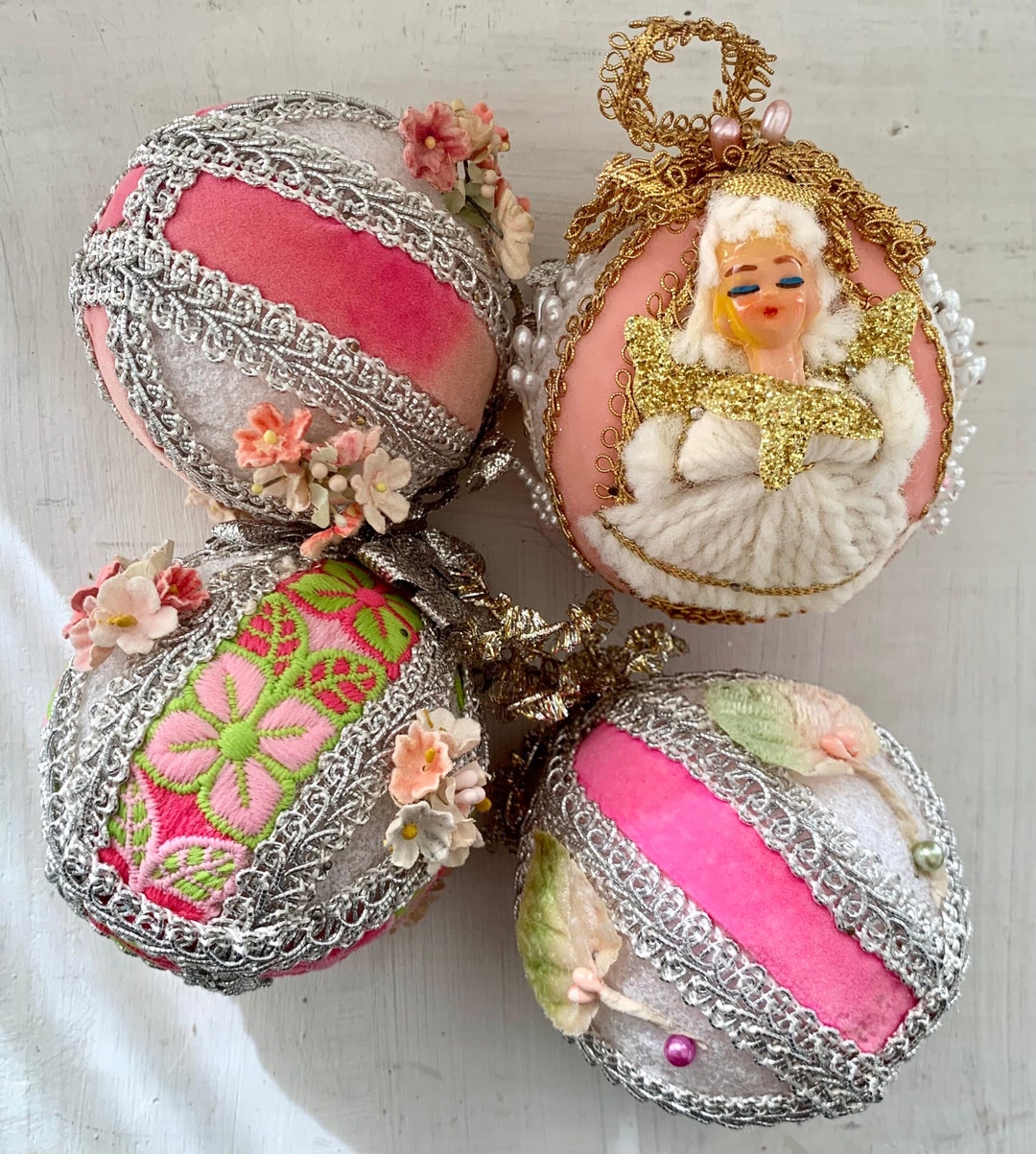 Vintage Push Pin Ornaments, Handmade Christmas Ball Ornament, Boho Style Holiday Décor, Instant ...