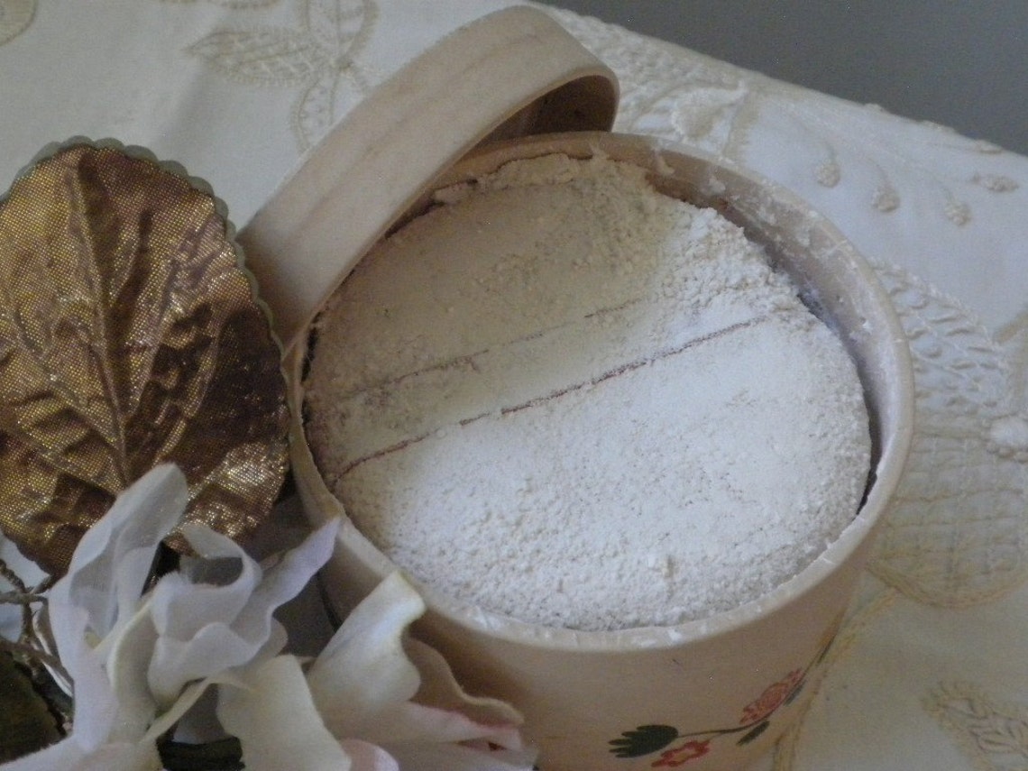 Vintage Dusting Powder | Etsy