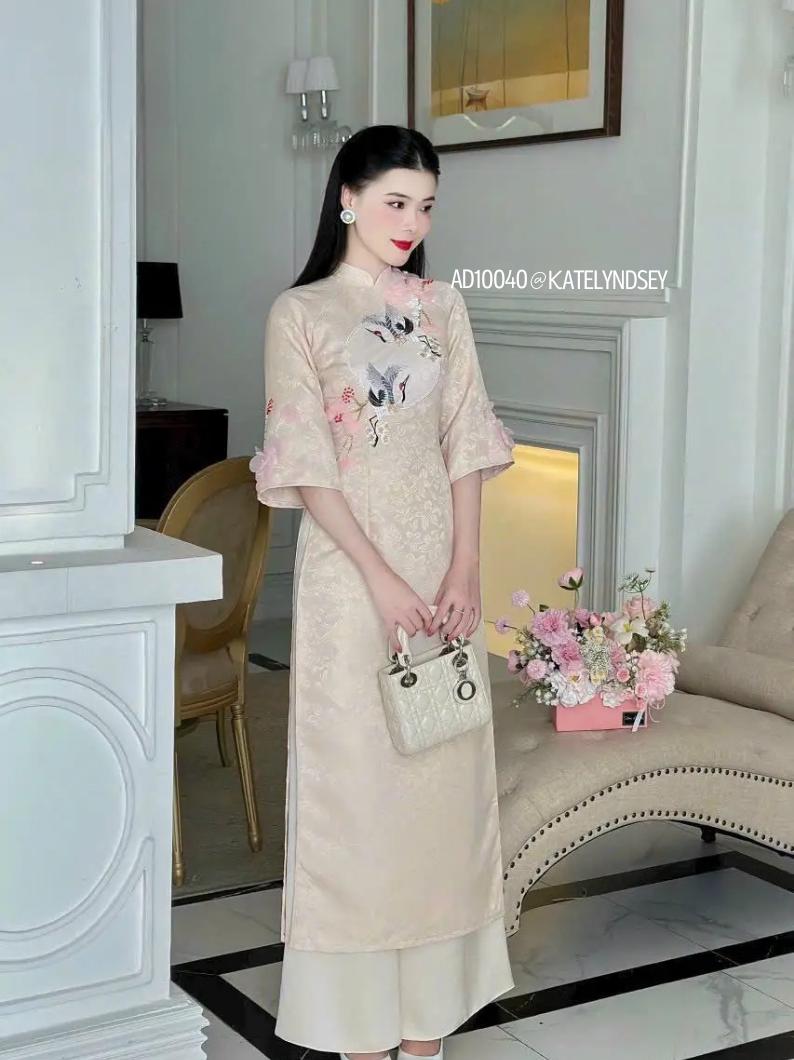 Pre-made Embossed Gam Vietnamese Women Modern Ao Dai Cach Tan Set With ...