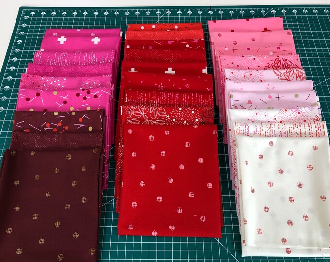 Fabric - Just Red by Moda Fat Quarter Bundle- 28 Fat Quarters From the ...