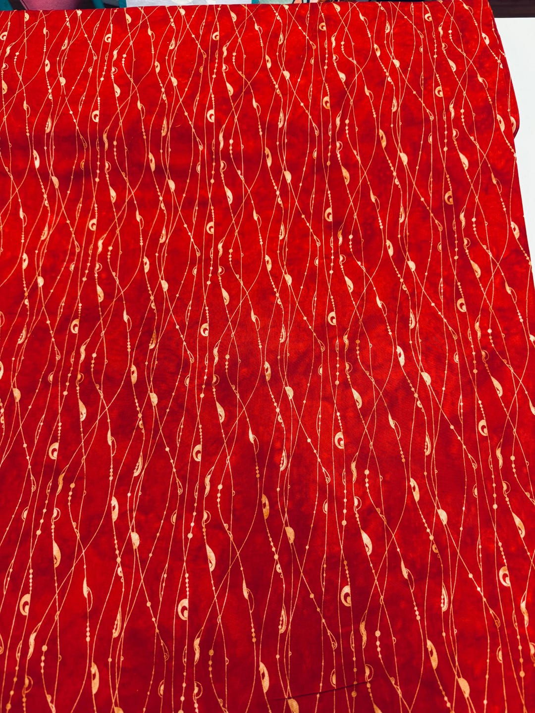 Fabric 100% RAYON BATIK Riley Blake String Theory Lipstick Bright Red ...