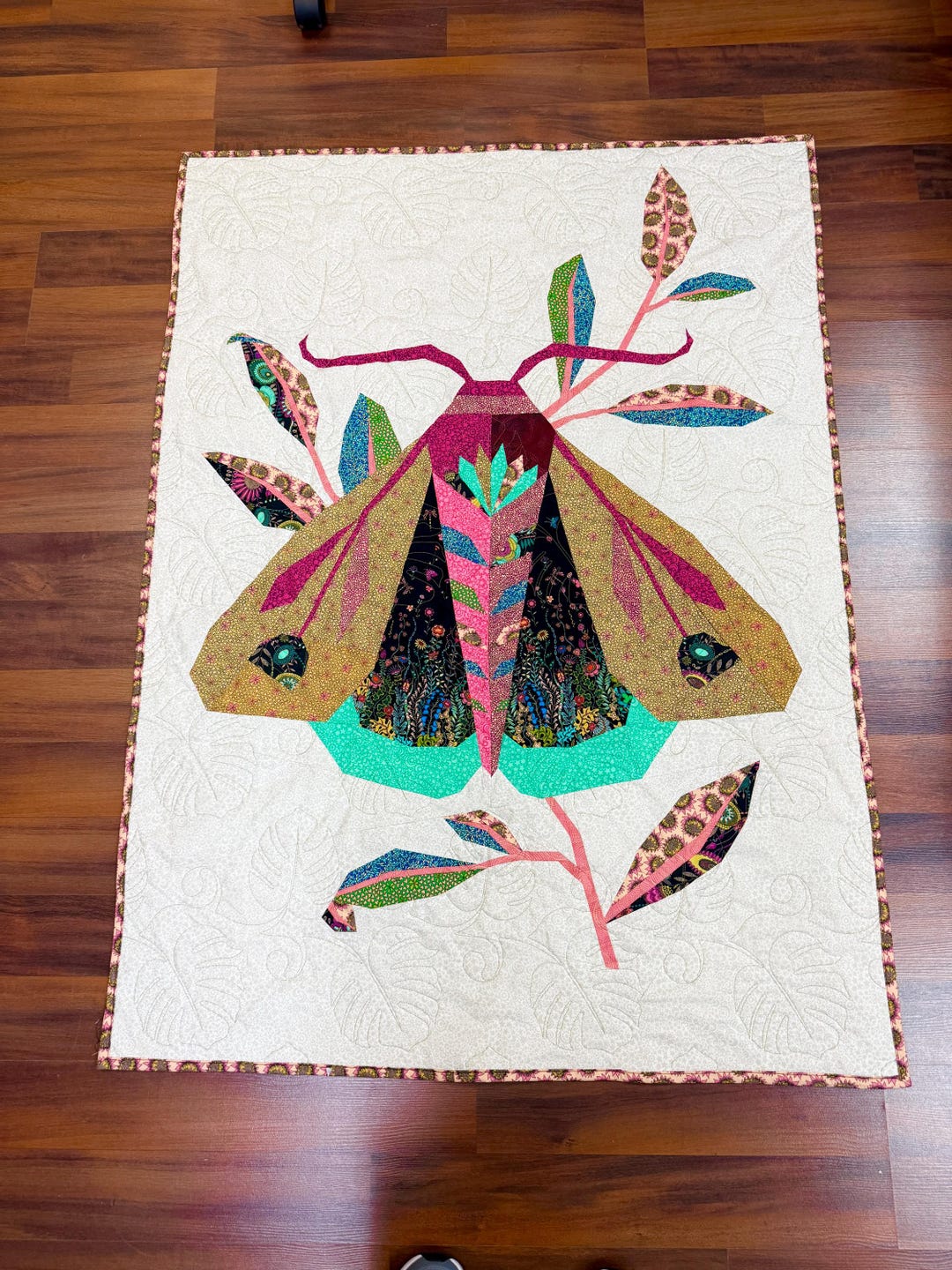 Quilt Kit Wondergarden MOTH / Foundationpp New! Sally Kelly Twilight ...