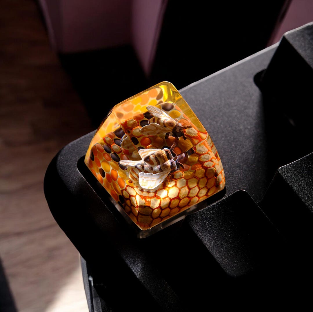 Yellow Bee Artisan Keycaps, Anime Resin Keycap, Custom Resin Keycap ...