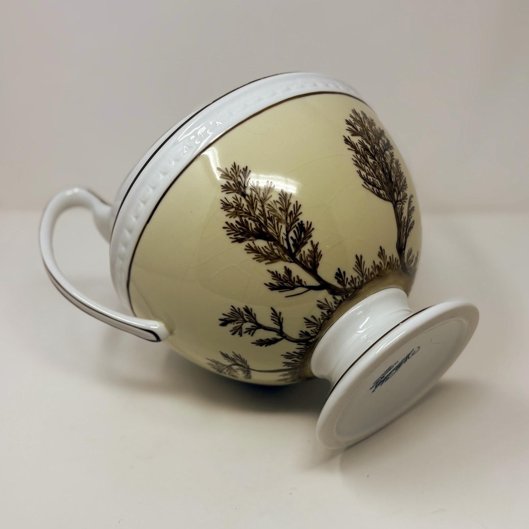 Vintage Colonial Williamsburg Collection Mocha Ware Handled With Vase ...