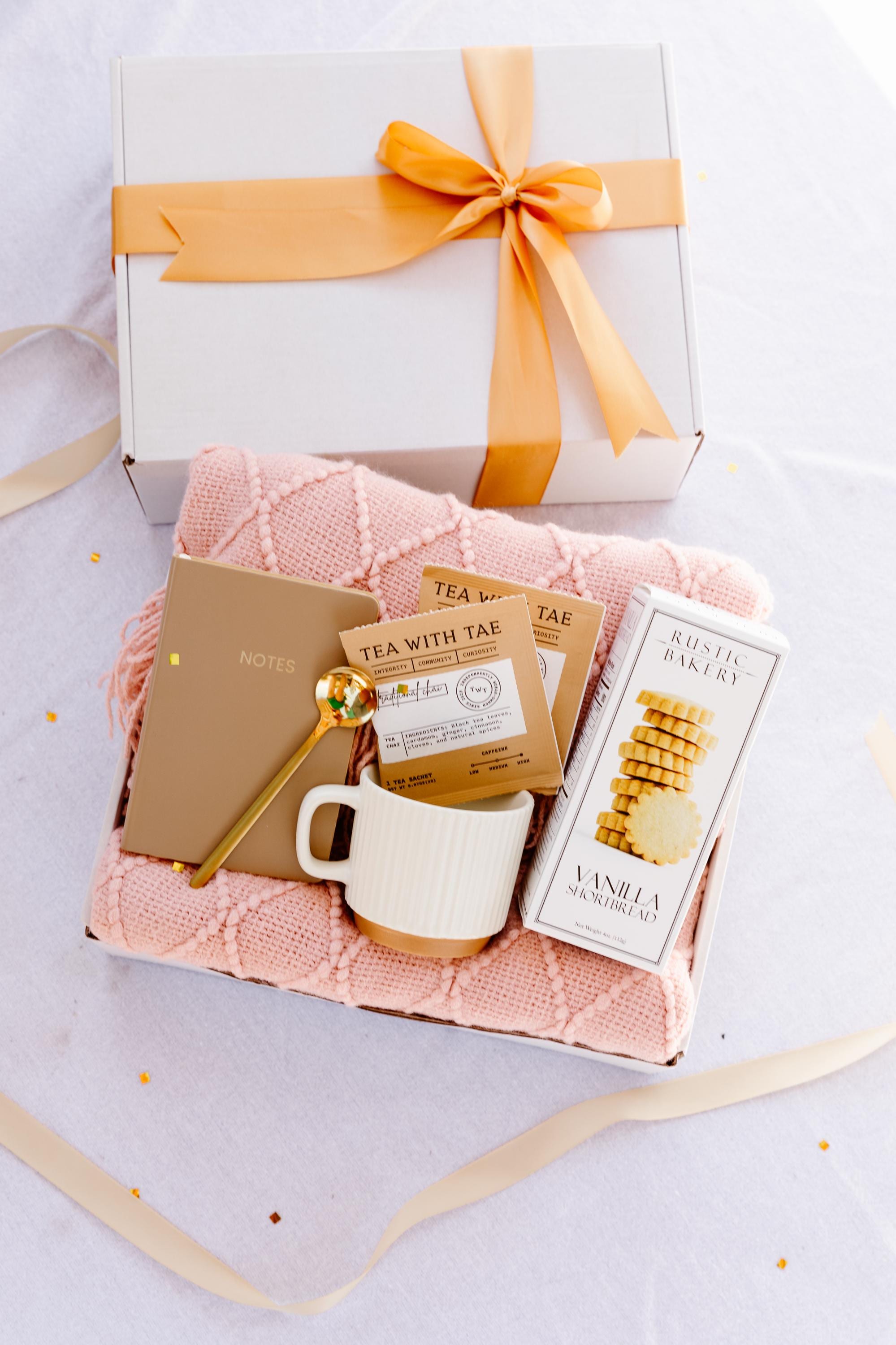 Classy Gift Basket for Women - Cozy Gift Box With Blanket, Notebook ...