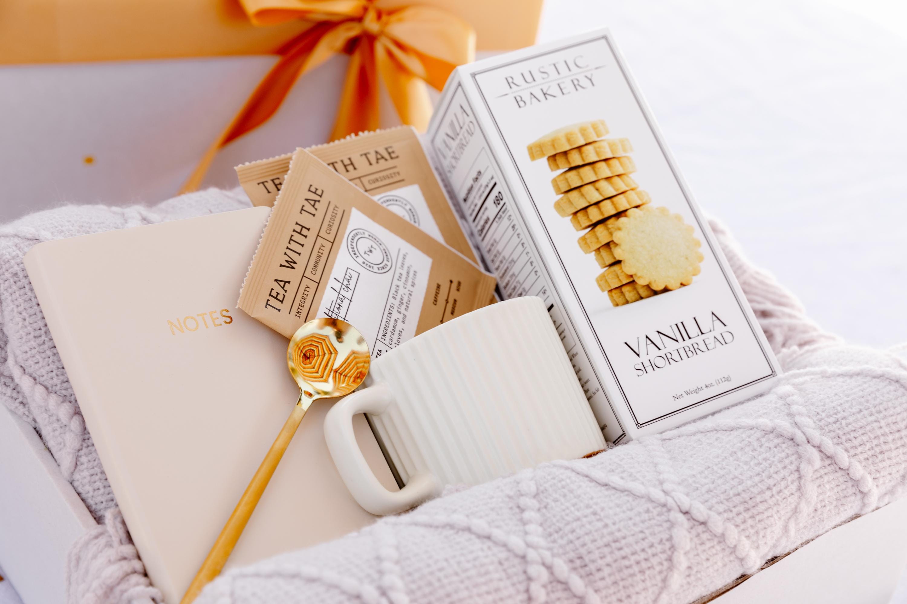 Classy Gift Basket for Women - Cozy Gift Box With Blanket, Notebook ...