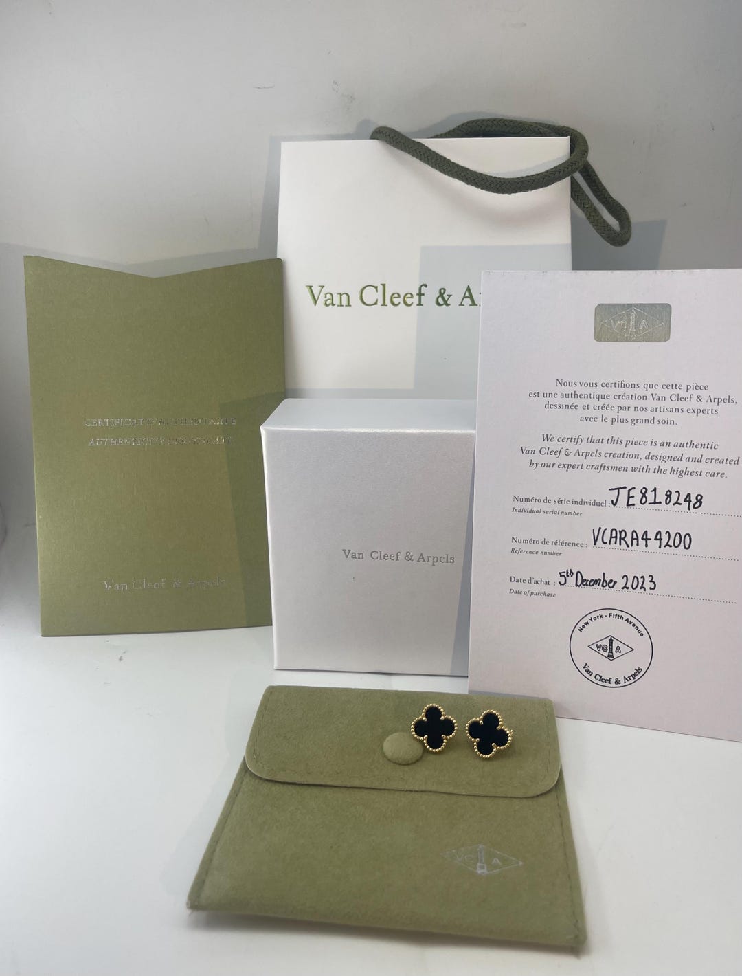 18k Yellow Gold Van Cleef Style Onyx Earrings - Etsy