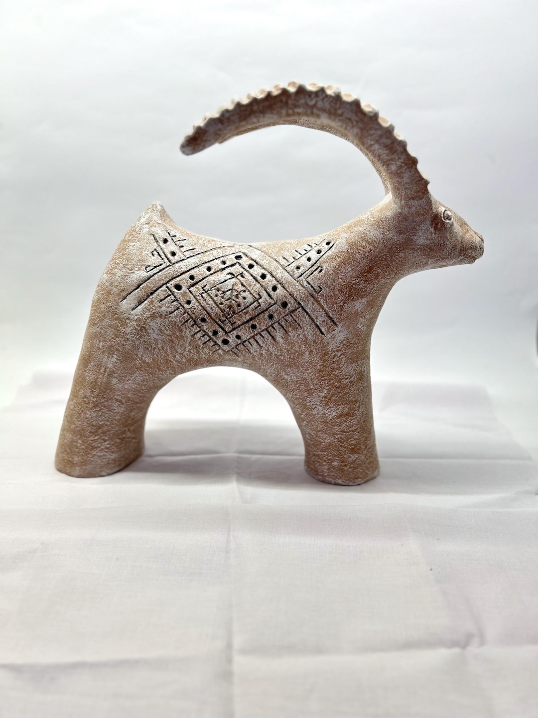 Mountain Goat Papier-mâché Statuette Goat Figure Home Decor Room ...