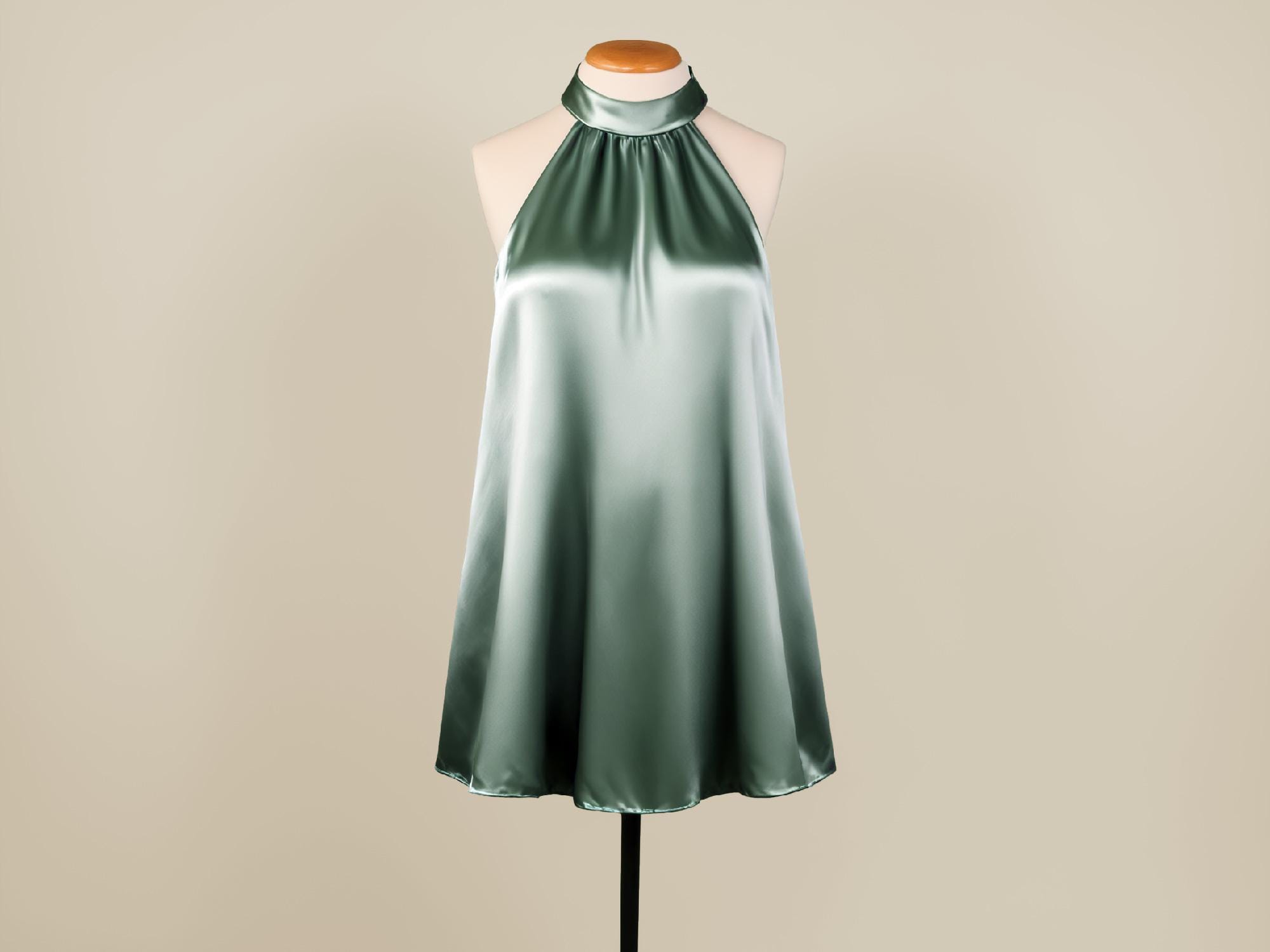Halter Neck Dress Pattern, Knee Length Dress, Round Collar Gathered ...