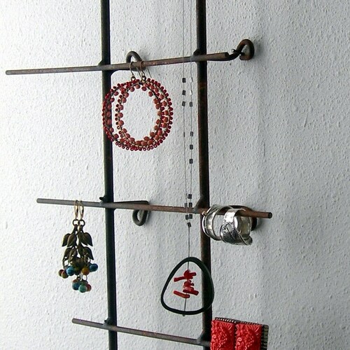 SHORT Rustic Metal Jewelry Display Rack - Etsy