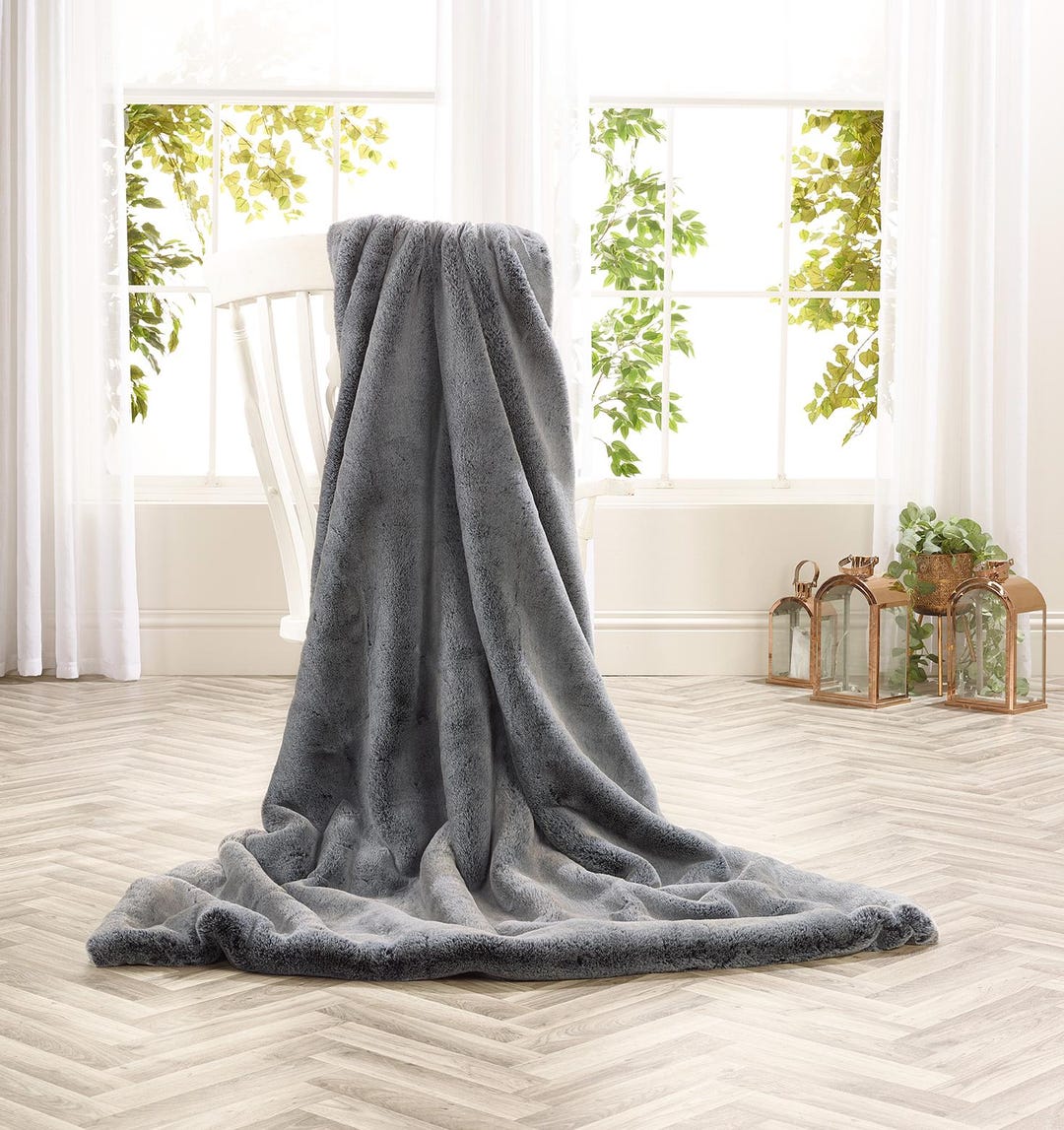 Grey Faux Fur Throw - Frosted Gunmetal Bed Throw - Luxury Fake Fur Grey ...