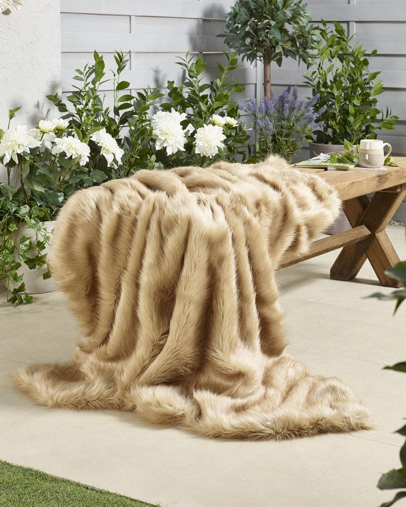 Sandy Gold Longhair Faux Fur Fabric - Sahara - Craft Remnants - Etsy