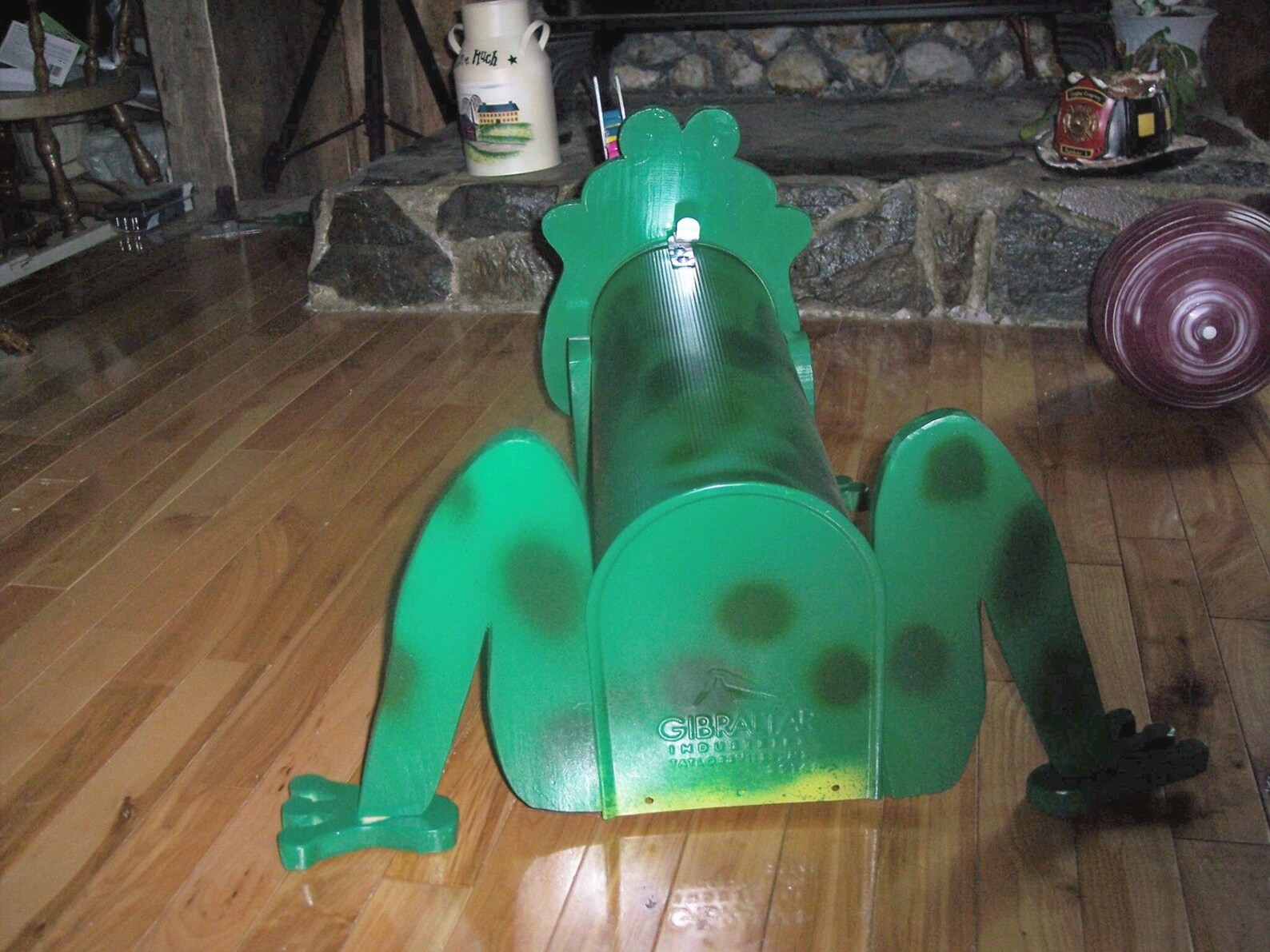 Frog Mailbox With Fly Flapping His Wings on Tongue Mail Box - Etsy