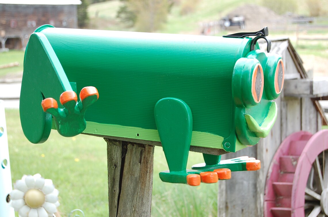 Tree Frog Custom Mailbox Animal Giftcrossknots Woodworking - Etsy