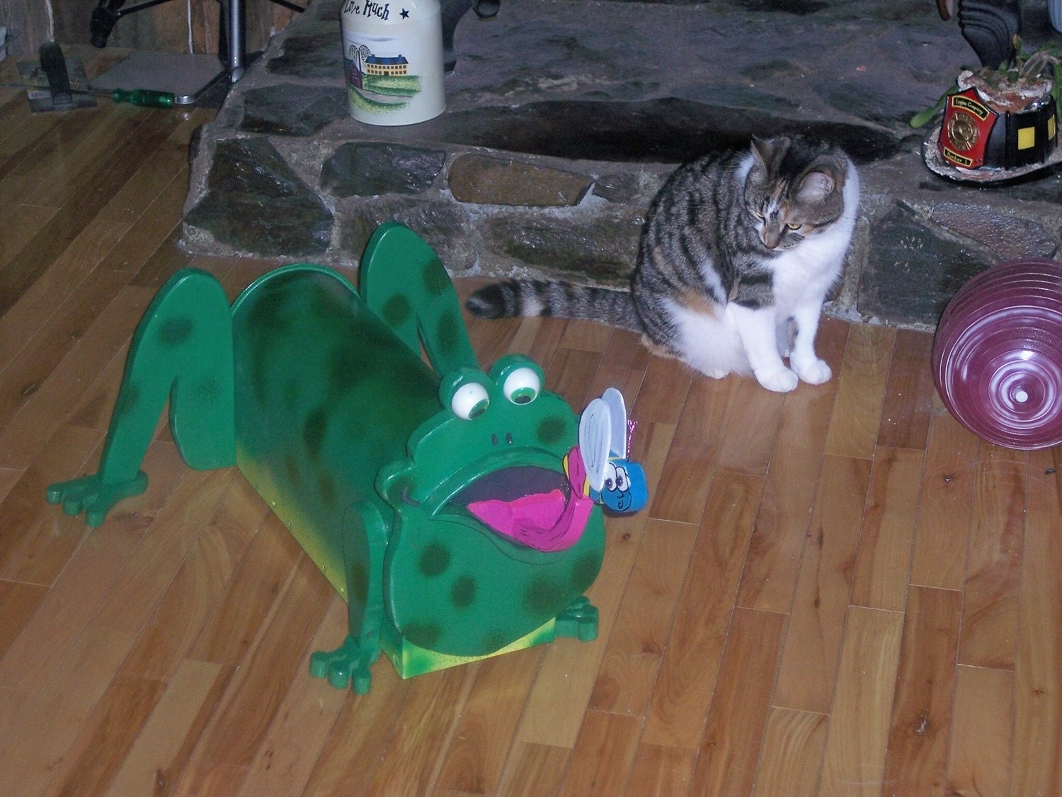 Frog Mailbox With Fly Flapping His Wings on Tongue Mail Box - Etsy