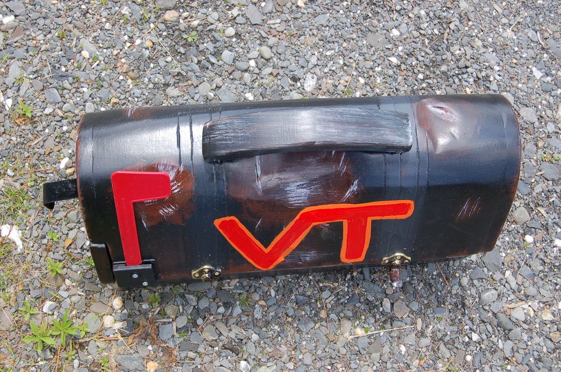 Lunch Pail Mailbox, Lunch Mailbox. Old Black Lunch Box Mailbox, Beaten ...