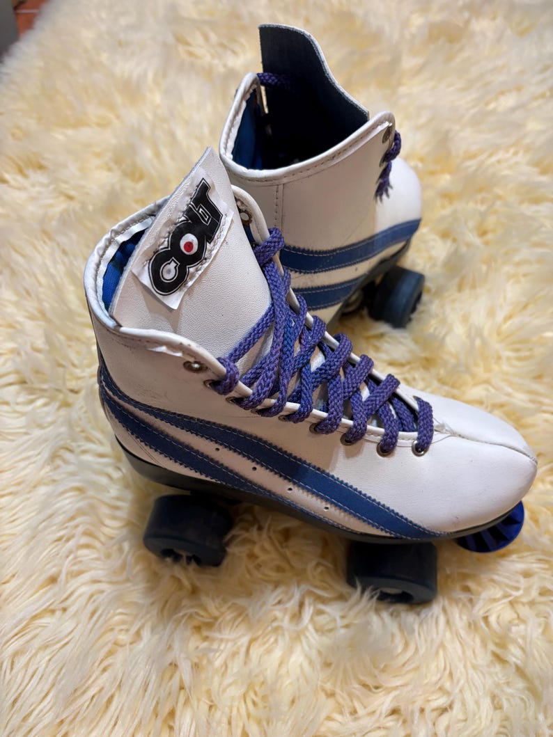 Vintage White & Blue Quad Roller Skates - Size 3 - Retro High-top With ...
