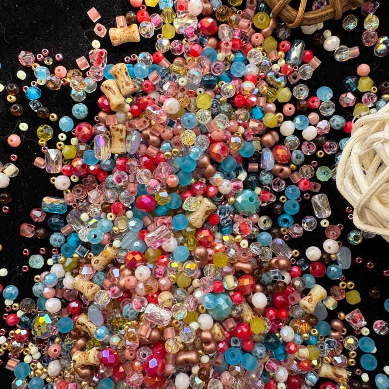 Mixed Glass and Crystal Beads Assortment, Colorful Beads, Beads for ...