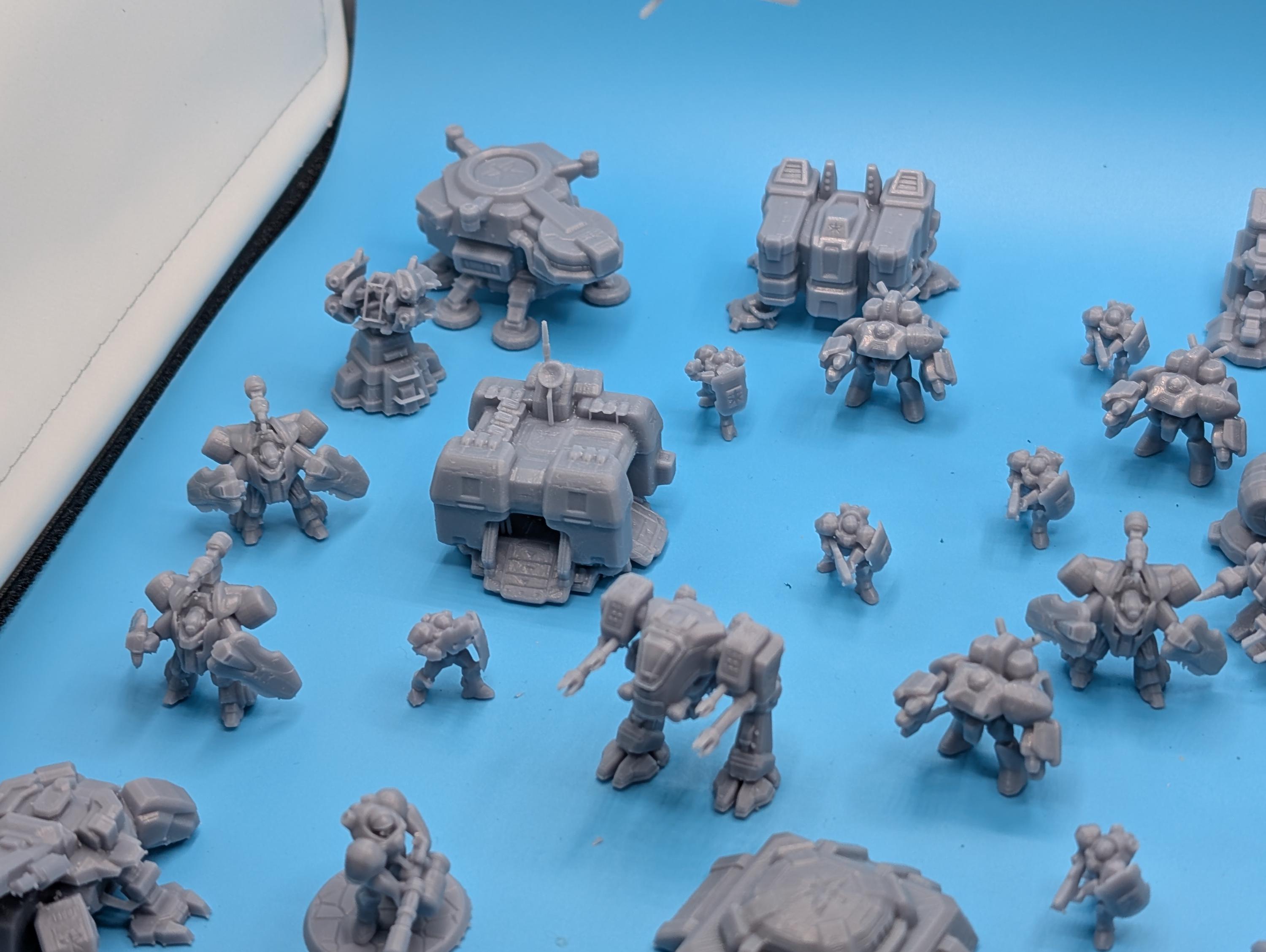 Terran Miniature Base - Deluxe (42 PC Set) - Starcraft Diorama - Etsy