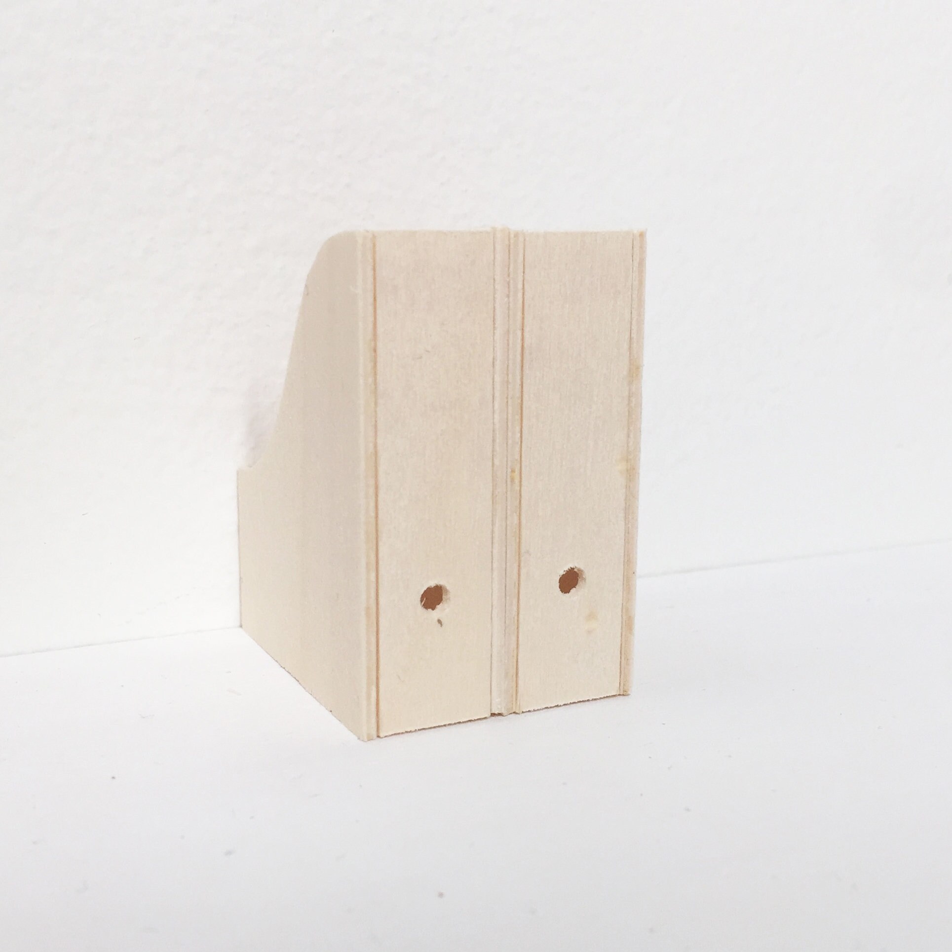 Dollhouse Miniature Wooden Magazine Holder — Small Scale Interiors
