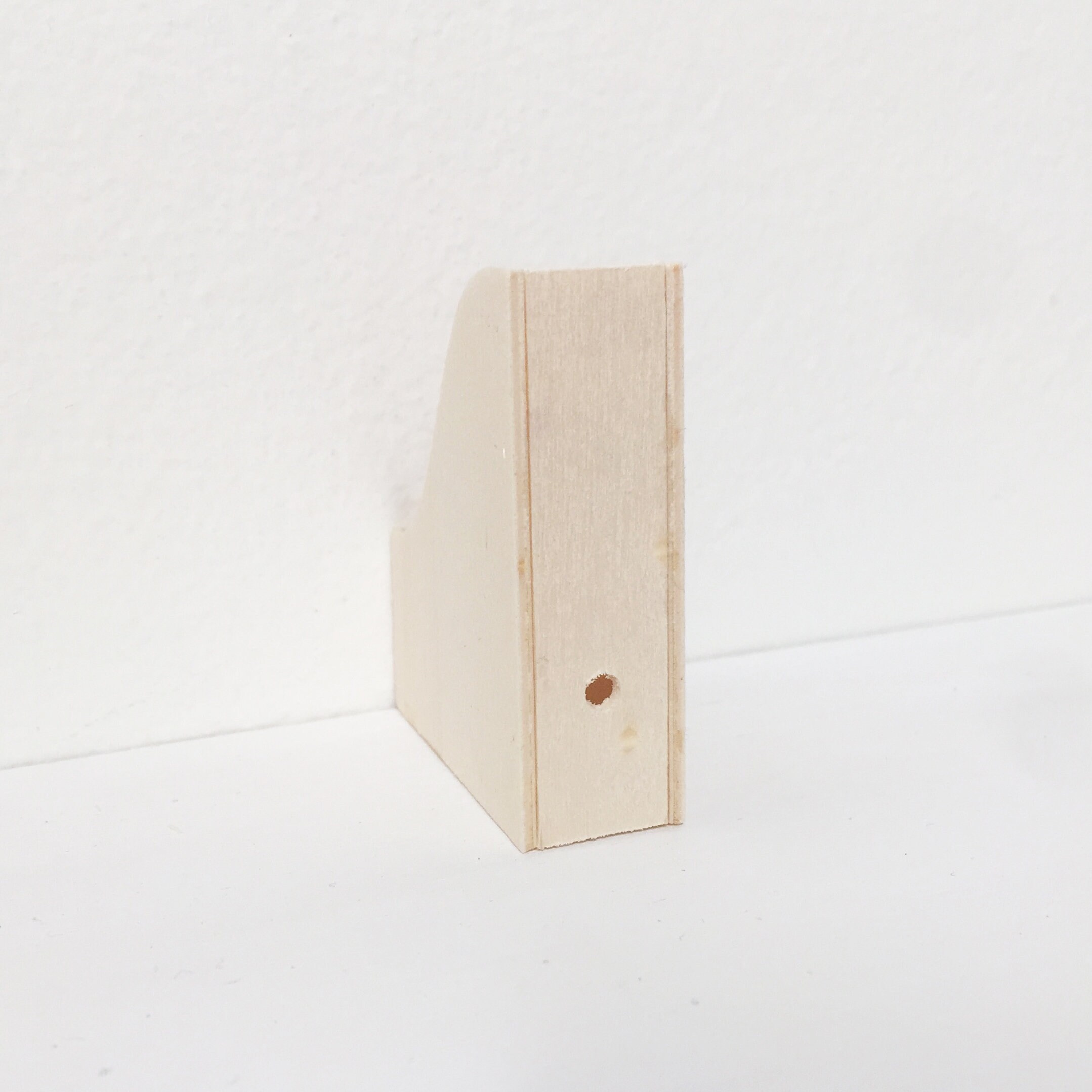 Dollhouse Miniature Wooden Magazine Holder — Small Scale Interiors