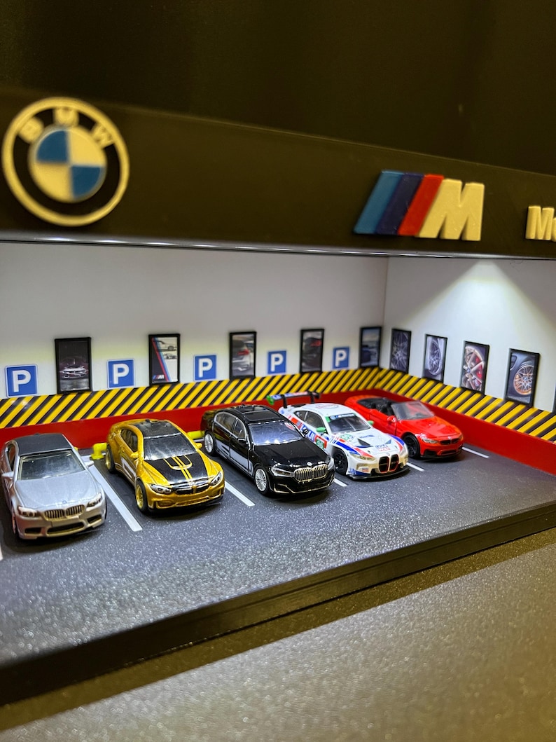 1/64 Scale BMW M Motorsport 5-car Garage Diorama - Etsy