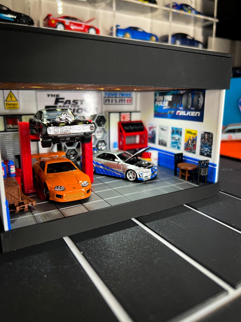 1/64 Scale Lighted Fast & Furious Themed Garage Diorama Diecast Model ...