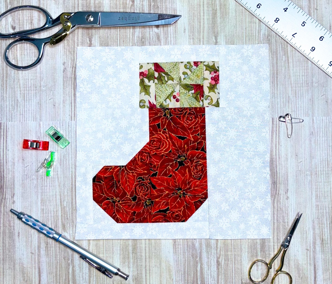 Pinwheel Stocking Christmas Quilt Block Pattern - Etsy