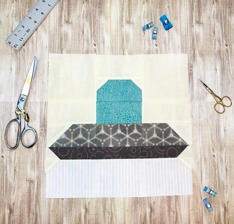 Alien Spaceship Quilt Block - Etsy