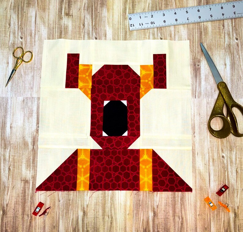 All Seeing Alien Quilt Block - Etsy