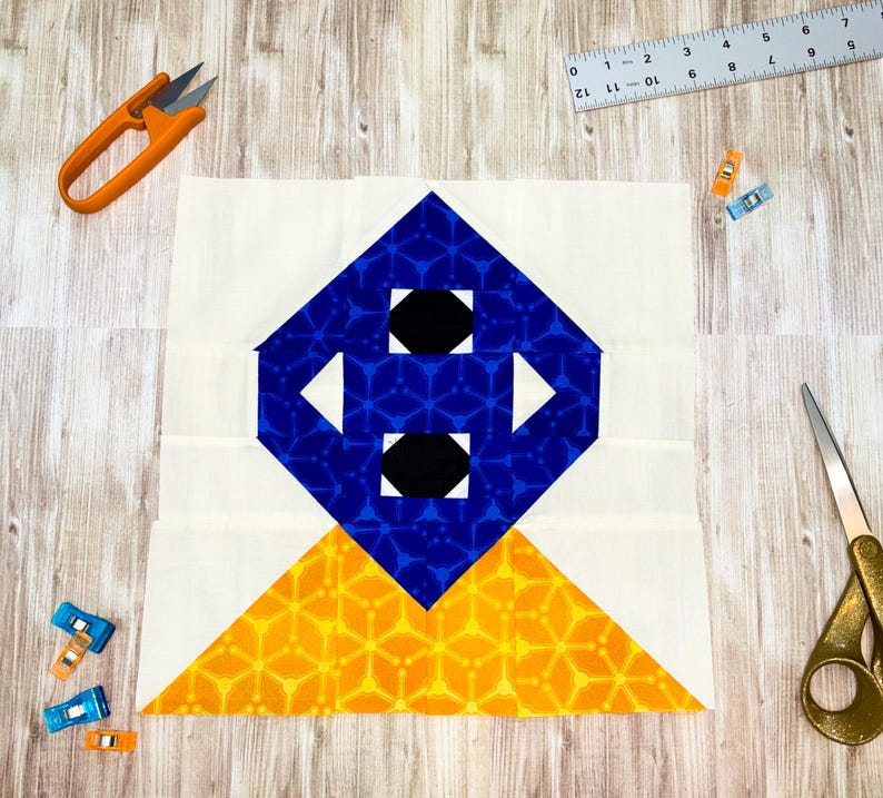 Monk Alien Quilt Block - Etsy