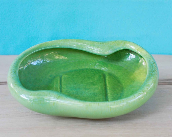 Mid Century Modern Haeger Kidney Shaped Bowl #3752 / Groovy Green ...