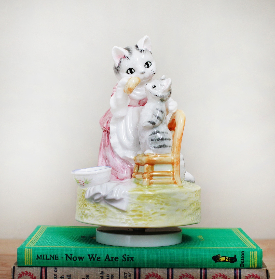 Mrs. Tabitha Twitchit by Beatrix Potter Schmid Musical Figurine 1981 ...