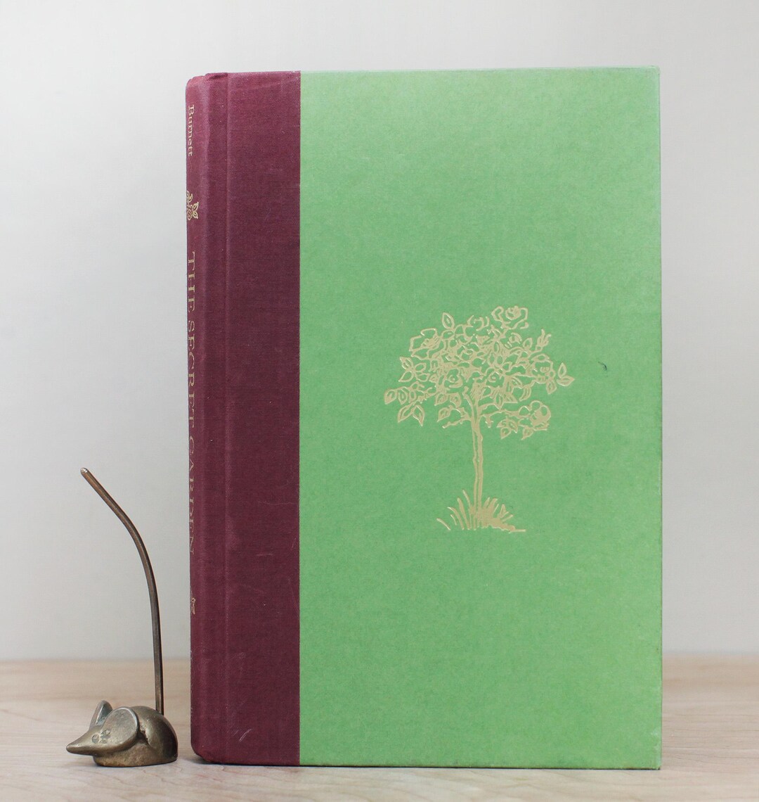 The Secret Garden by Frances Hodges Burnett Illustrated by Tasha Tudor ...