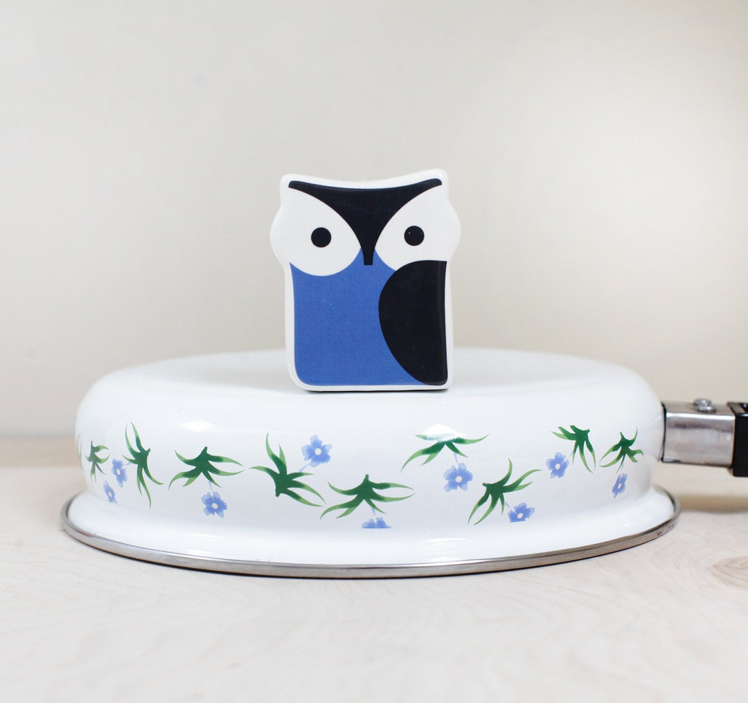 Lilac Enamel Sauté Pan by Tabletops Unlimited / Cute 80s Style ...