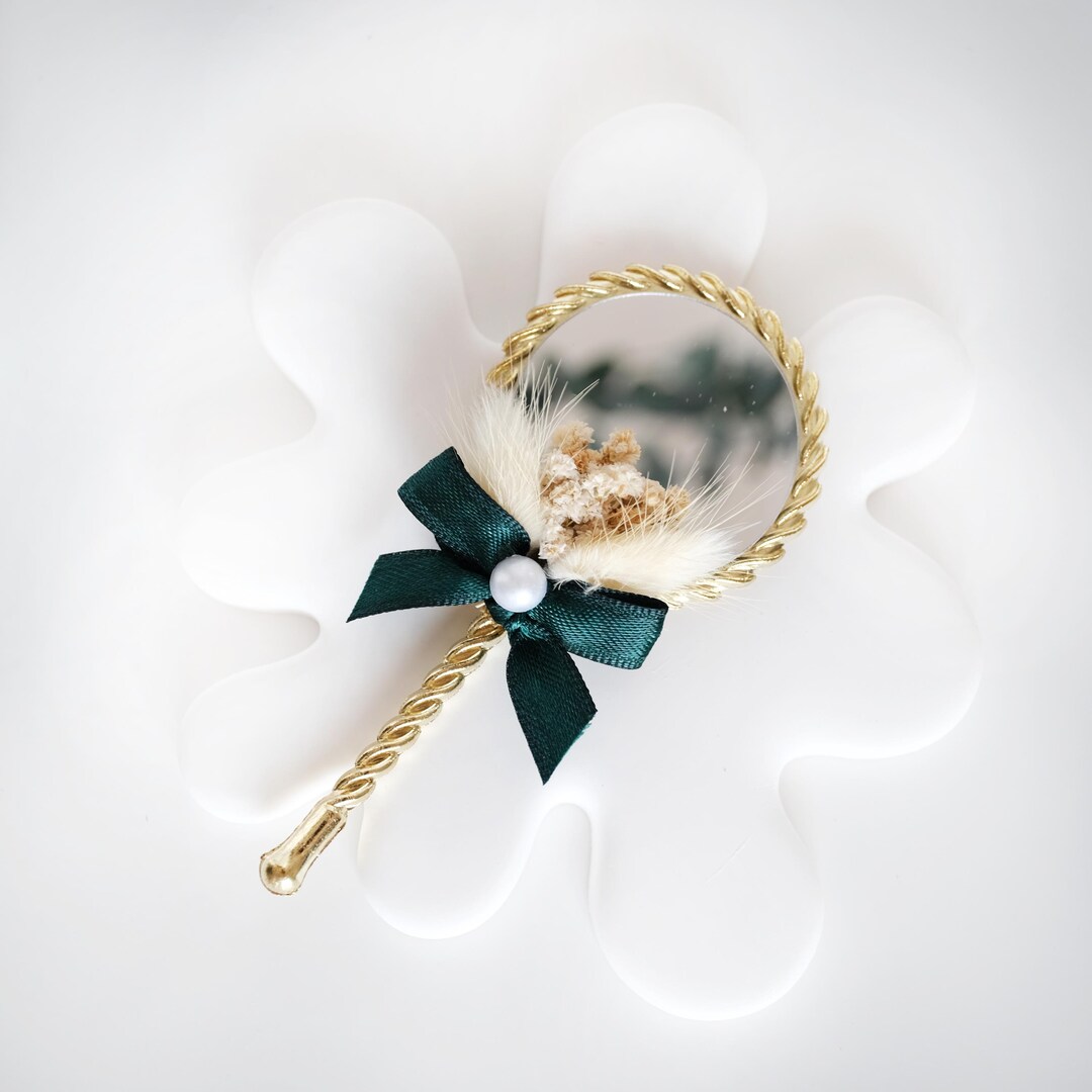 Personalized Emerald Green Hand Mirror Party Favor: Quinceañera Gift - Etsy