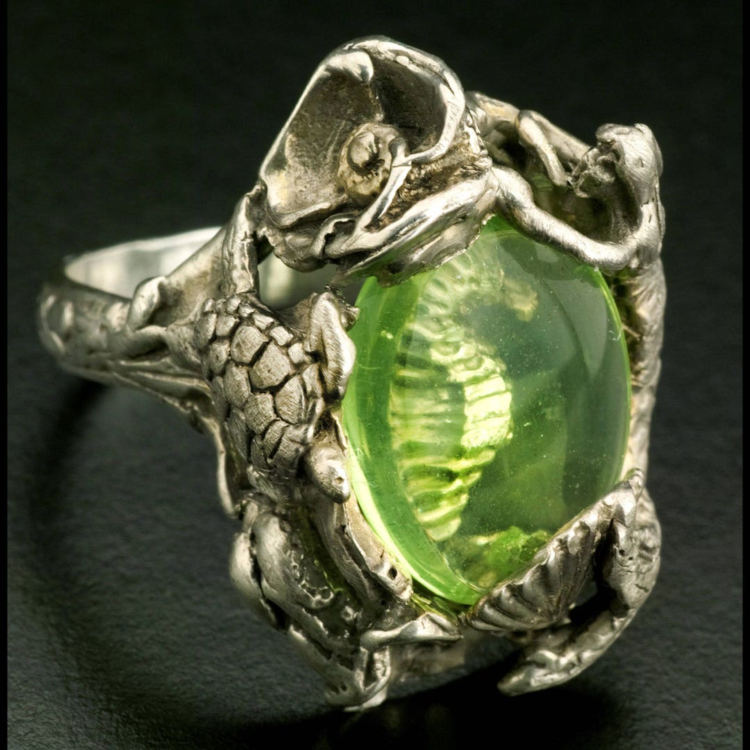 Nouveau Enchanted Mystical Magic Gazing Pool Mermaid Ring Sea Horse ...