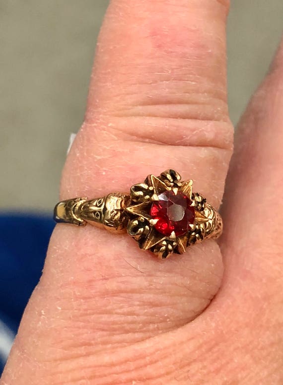 Victorian rose gold ruby ring lady face sides alterna… - Gem