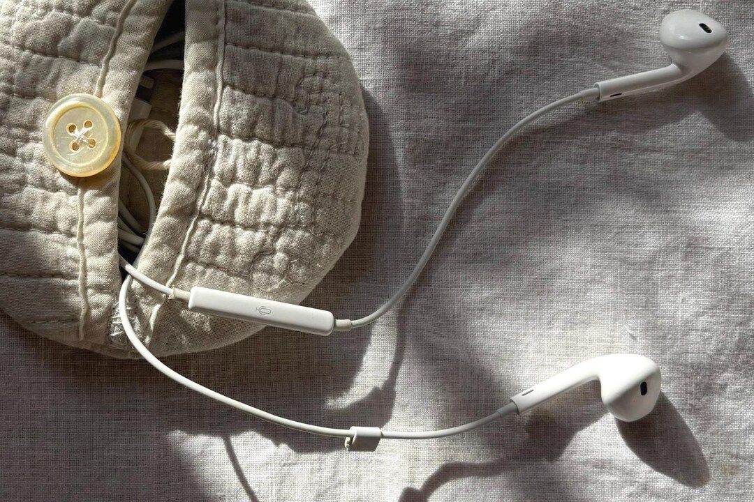 Handmade Vintage Quilted Ear Bud Case | Ivory Headphone Pouch | One of ...