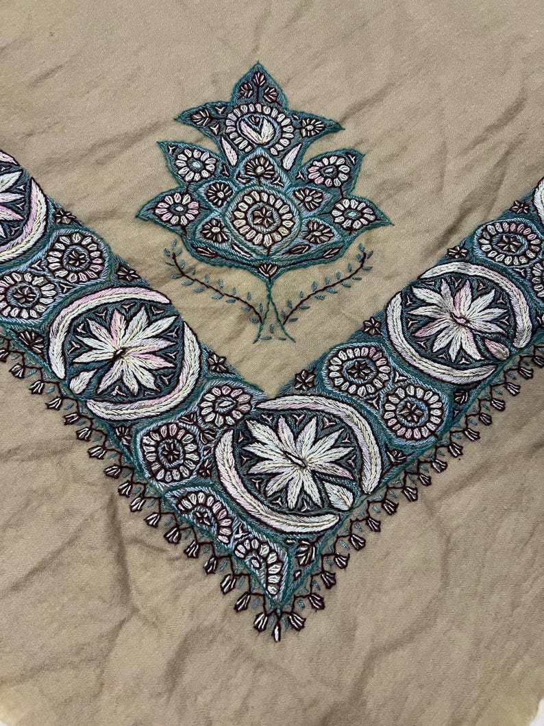 Yemeni Shemagh: Omani Kashmiri Embroidery, Rare Pattern - Etsy