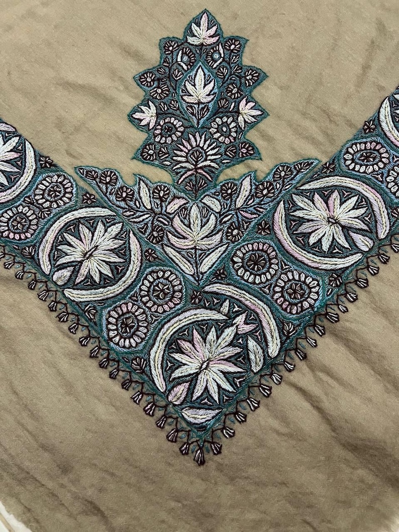Yemeni Shemagh: Omani Kashmiri Embroidery, Rare Pattern - Etsy