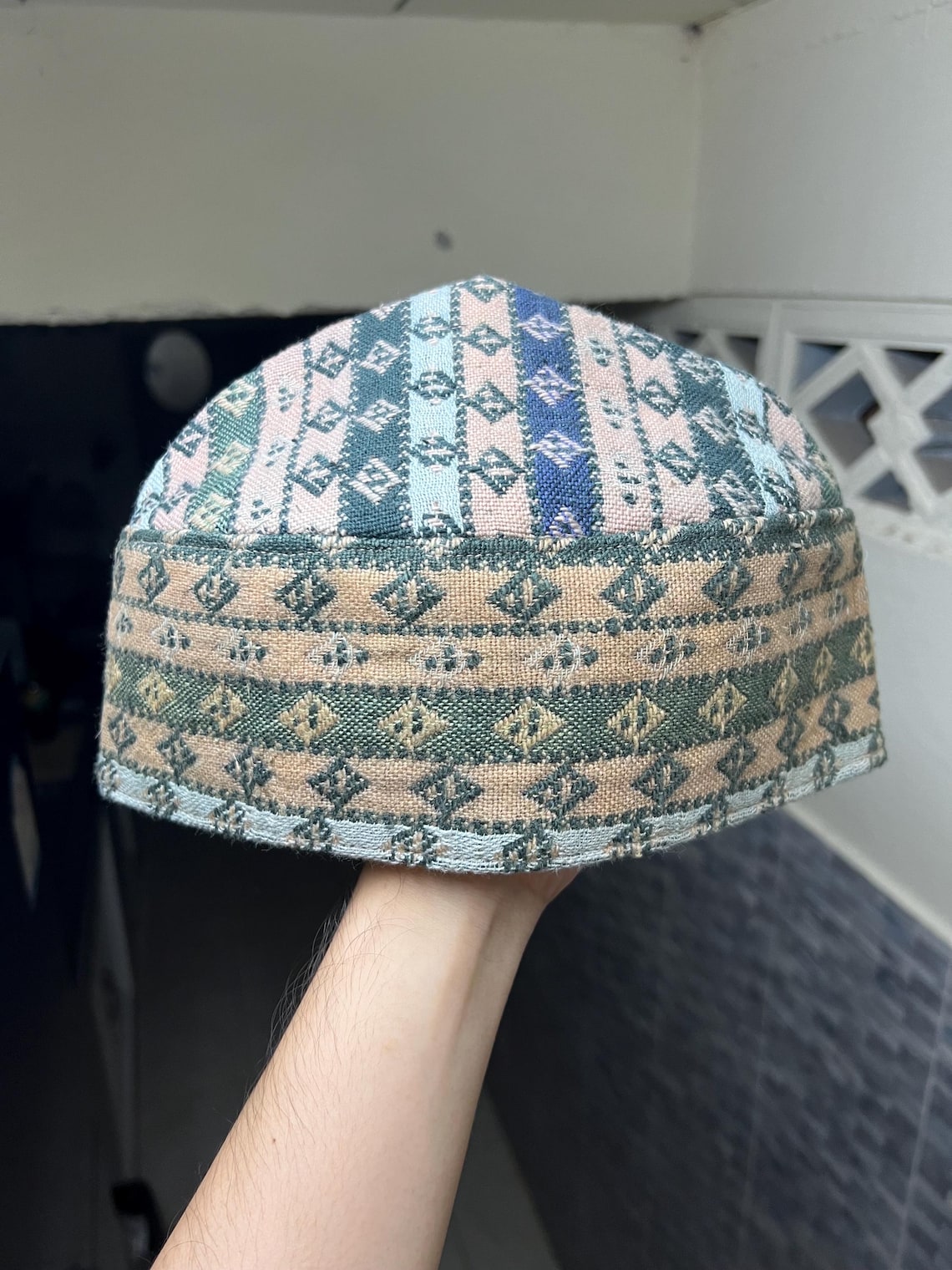 Kashmir Woven Kufi: Dome-shaped Omani Cap (size 23) - Etsy