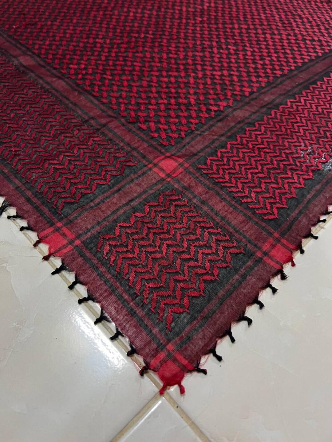 Red Black Keffiyeh Beautiful, Strange, Rare, Outstanding for Muslim ...