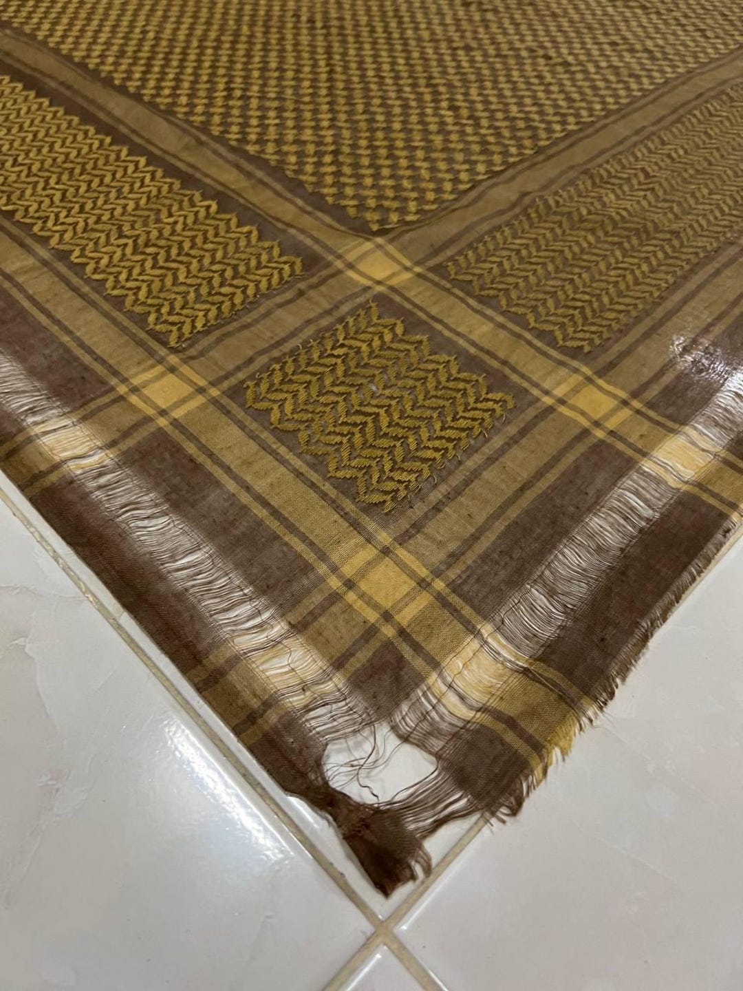 Shemagh Keffiyeh Brown With Gold Embroidery All Over the Fabric Shiny ...