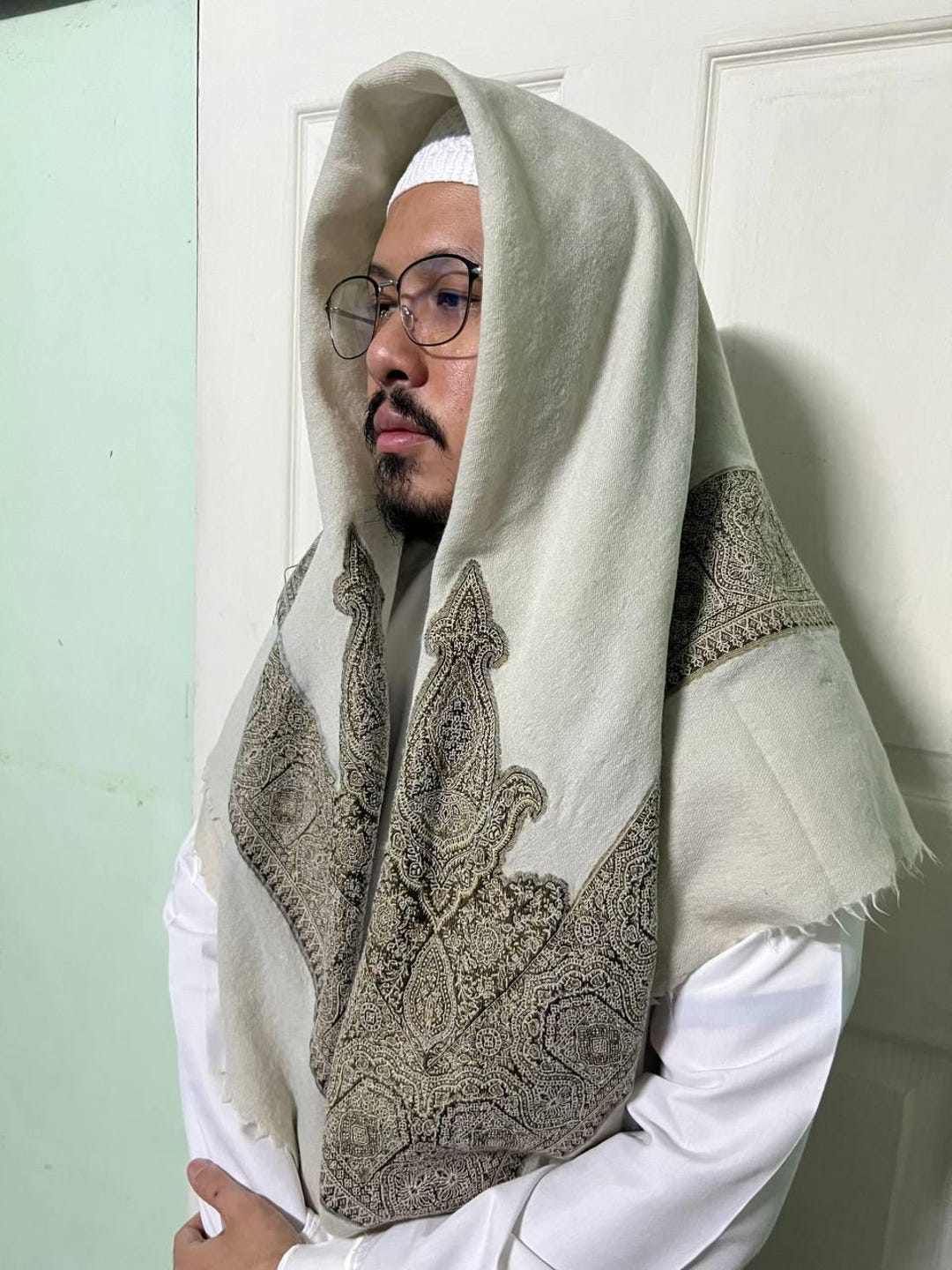 Vintage Keffiyeh Shemagh Saudi Omani Thick Fabric, Large Intricate ...