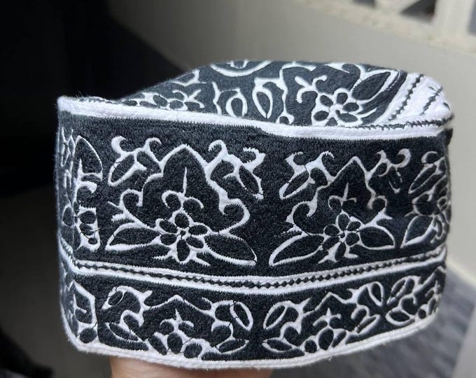 Prayer Hat Omani Cap Size21 Islamic Black and White - Etsy