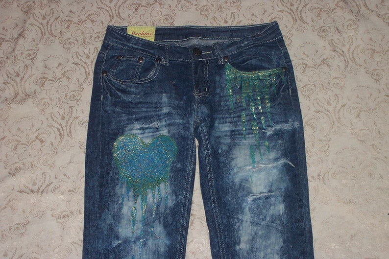 BLEEDING HEART Hand Painted Bleach Distressed JEANS. - Etsy