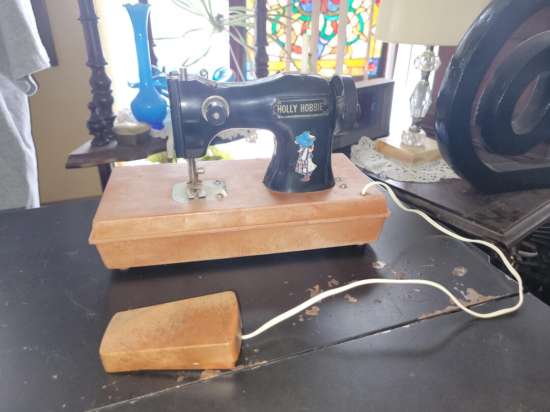 Holly Hobbie Vintage Pretend Play Sewing Machine. 1975 - Etsy